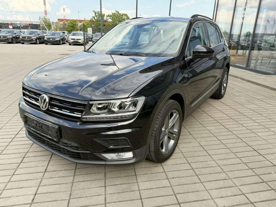 Melns Volkswagen Tiguan 2017 Kauņa, ar dzinēja tilpumu 1.40 L un nobraukumu 210 tūkst. km par 12200 €, foto 1 vietnē AUTOMOTO.COM.LV
