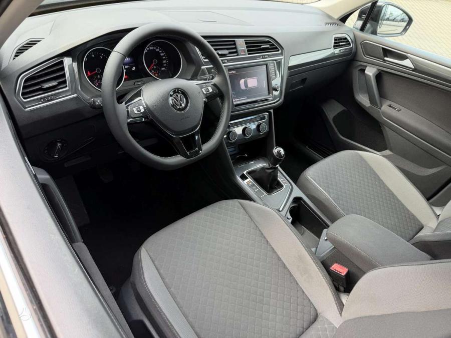 Melns Volkswagen Tiguan 2017 Kauņa, ar dzinēja tilpumu 1.40 L un nobraukumu 210 tūkst. km par 12200 €, foto 6 vietnē AUTOMOTO.COM.LV