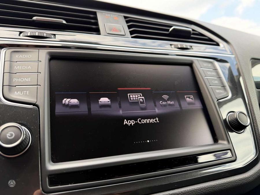 Melns Volkswagen Tiguan 2017 Kauņa, ar dzinēja tilpumu 1.40 L un nobraukumu 210 tūkst. km par 12200 €, foto 7 vietnē AUTOMOTO.COM.LV