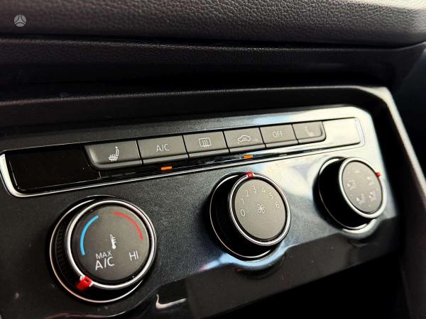 Black Volkswagen Tiguan 2017 in Kaunas, with an engine capacity of 1.40 L and mileage of 210 thousand km for 12200 €, photo 8 on AUTOMOTO.COM.LV
