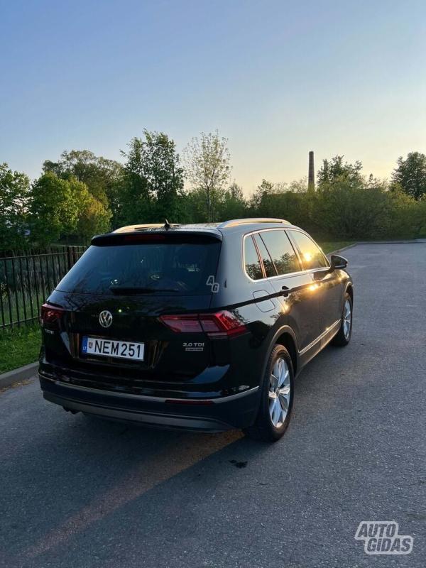 Black Volkswagen Tiguan 2017 in Kaunas, with an engine capacity of 2.00 L and mileage of 178 thousand km for 15100 €, photo 6 on AUTOMOTO.COM.LV