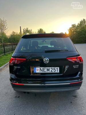 Melns Volkswagen Tiguan 2017 Kauņa, ar dzinēja tilpumu 2.00 L un nobraukumu 178 tūkst. km par 15100 €, foto 11 vietnē AUTOMOTO.COM.LV