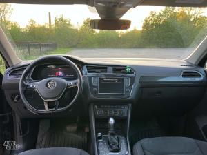 Melns Volkswagen Tiguan 2017 Kauņa, ar dzinēja tilpumu 2.00 L un nobraukumu 178 tūkst. km par 15100 €, foto 15 vietnē AUTOMOTO.COM.LV