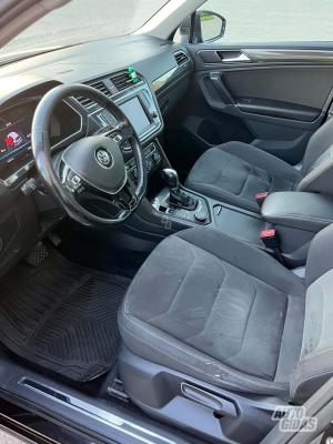 Melns Volkswagen Tiguan 2017 Kauņa, ar dzinēja tilpumu 2.00 L un nobraukumu 178 tūkst. km par 15100 €, foto 16 vietnē AUTOMOTO.COM.LV