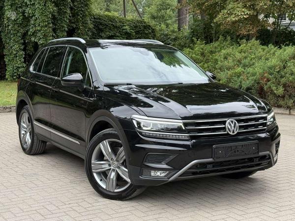 Black Volkswagen Tiguan 2017 in Prienai, with an engine capacity of 1.97 L and mileage of 274 thousand km for 14750 €, photo 2 on AUTOMOTO.COM.LV