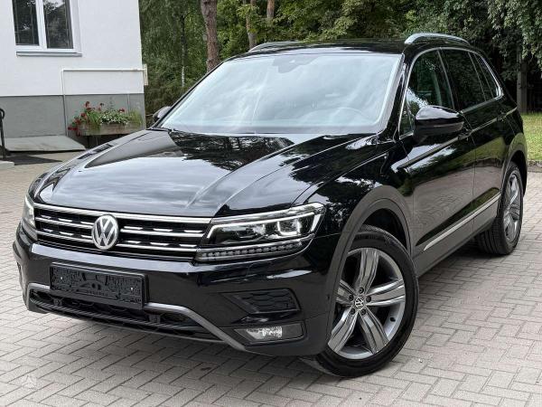 Black Volkswagen Tiguan 2017 in Prienai, with an engine capacity of 1.97 L and mileage of 274 thousand km for 14750 €, photo 3 on AUTOMOTO.COM.LV