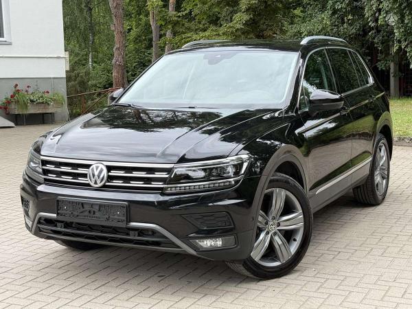 Black Volkswagen Tiguan 2017 in Prienai, with an engine capacity of 1.97 L and mileage of 274 thousand km for 14750 €, photo 5 on AUTOMOTO.COM.LV