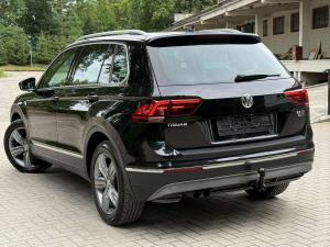 Black Volkswagen Tiguan 2017 in Prienai, with an engine capacity of 1.97 L and mileage of 274 thousand km for 14750 €, photo 16 on AUTOMOTO.COM.LV