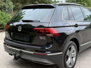 Black Volkswagen Tiguan 2017 in Prienai, with an engine capacity of 1.97 L and mileage of 274 thousand km for 14750 €, photo 22 on AUTOMOTO.COM.LV