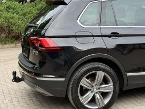 Black Volkswagen Tiguan 2017 in Prienai, with an engine capacity of 1.97 L and mileage of 274 thousand km for 14750 €, photo 23 on AUTOMOTO.COM.LV