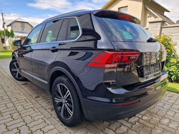 Melns Volkswagen Tiguan 2017 Viļņa, ar dzinēja tilpumu 1.97 L un nobraukumu 234 tūkst. km par 13950 €, foto 7 vietnē AUTOMOTO.COM.LV