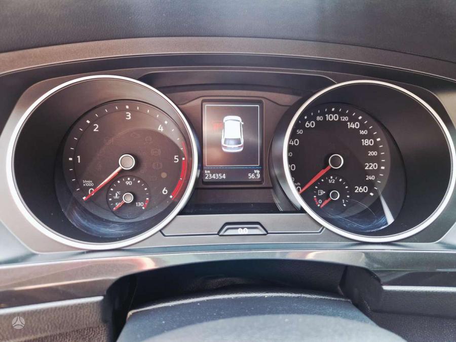 Черный Фольксваген Тигуан 2017 в Вильнюс, объемом двигателя 1.97 л и пробегом 234 тыс. км за 13650 €, фото 19 на AUTOMOTO.COM.LV