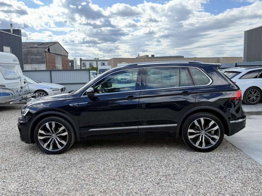 Black Volkswagen Tiguan 2017 in Kaunas, with an engine capacity of 1.97 L and mileage of 285 thousand km for 15700 €, photo 9 on AUTOMOTO.COM.LV