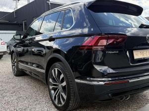 Black Volkswagen Tiguan 2017 in Kaunas, with an engine capacity of 1.97 L and mileage of 285 thousand km for 15700 €, photo 12 on AUTOMOTO.COM.LV
