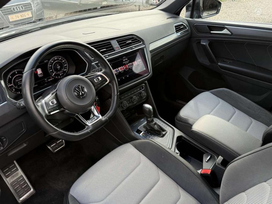 Black Volkswagen Tiguan 2017 in Kaunas, with an engine capacity of 1.97 L and mileage of 285 thousand km for 15700 €, photo 13 on AUTOMOTO.COM.LV