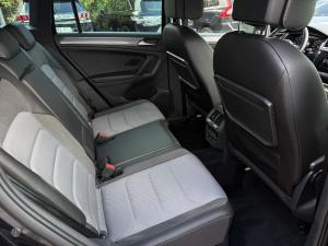 Black Volkswagen Tiguan 2017 in Kaunas, with an engine capacity of 1.97 L and mileage of 285 thousand km for 15700 €, photo 14 on AUTOMOTO.COM.LV