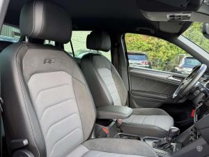 Black Volkswagen Tiguan 2017 in Kaunas, with an engine capacity of 1.97 L and mileage of 285 thousand km for 15700 €, photo 20 on AUTOMOTO.COM.LV