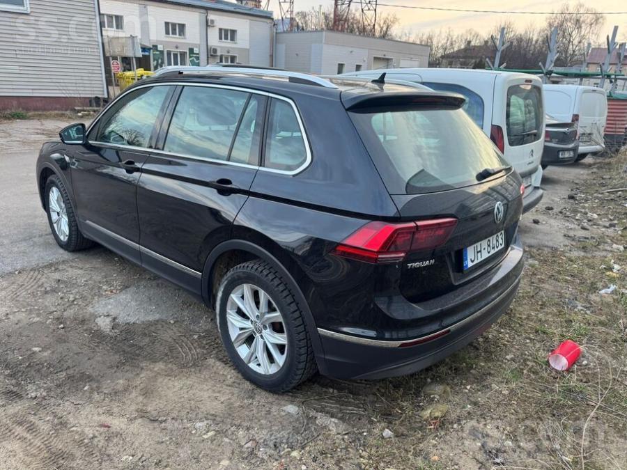 Melns Volkswagen Tiguan 2017 Rīga, ar dzinēja tilpumu 2.00 L un nobraukumu 147 tūkst. km par 15500 €, foto 1 vietnē AUTOMOTO.COM.LV