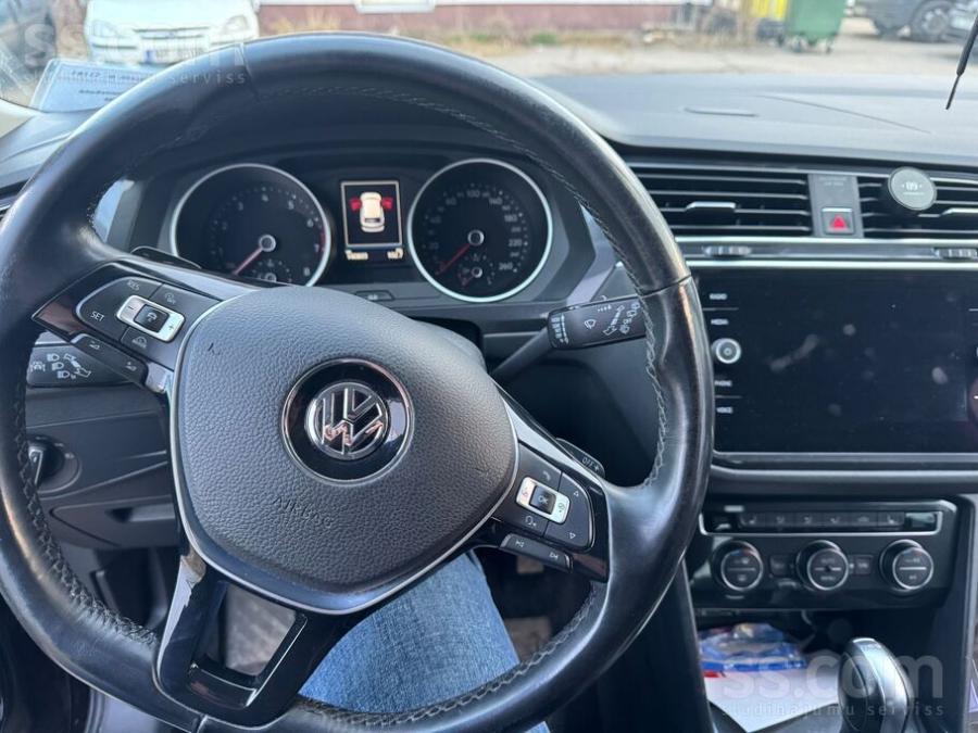 Melns Volkswagen Tiguan 2017 Rīga, ar dzinēja tilpumu 2.00 L un nobraukumu 147 tūkst. km par 15500 €, foto 5 vietnē AUTOMOTO.COM.LV