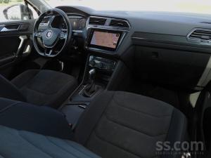 Black Volkswagen Tiguan 2017 in Riga, with an engine capacity of 2.00 L and mileage of 222 thousand km for 17200 €, photo 12 on AUTOMOTO.COM.LV