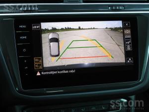 Black Volkswagen Tiguan 2017 in Riga, with an engine capacity of 2.00 L and mileage of 222 thousand km for 17200 €, photo 24 on AUTOMOTO.COM.LV