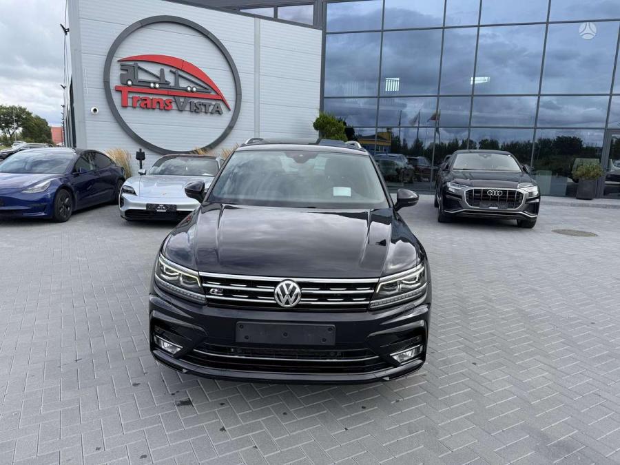 Black Volkswagen Tiguan 2017 in Telschi, with an engine capacity of 1.97 L and mileage of 200 thousand km for 18500 €, photo 11 on AUTOMOTO.COM.LV