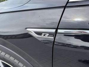 Black Volkswagen Tiguan 2017 in Telschi, with an engine capacity of 1.97 L and mileage of 200 thousand km for 18500 €, photo 15 on AUTOMOTO.COM.LV