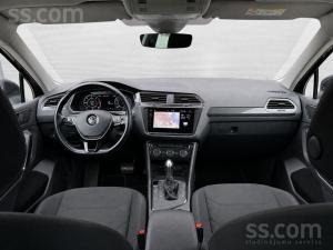 Melns Volkswagen Tiguan 2017 Ogre, ar dzinēja tilpumu 2.00 L un nobraukumu 189 tūkst. km par 15800 €, foto 9 vietnē AUTOMOTO.COM.LV