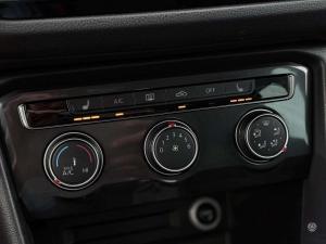 Melns Volkswagen Tiguan 2017 Viļņa, ar dzinēja tilpumu 1.40 L un nobraukumu 216 tūkst. km par 11499 €, foto 22 vietnē AUTOMOTO.COM.LV