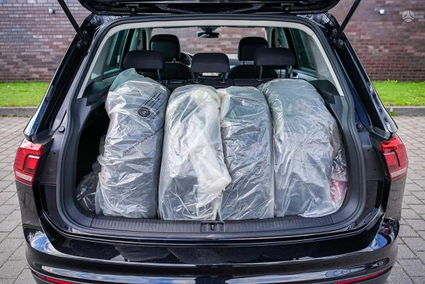 Black Volkswagen Tiguan 2017 in Marijampole, with an engine capacity of 1.40 L and mileage of 260 thousand km for 13450 €, photo 9 on AUTOMOTO.COM.LV