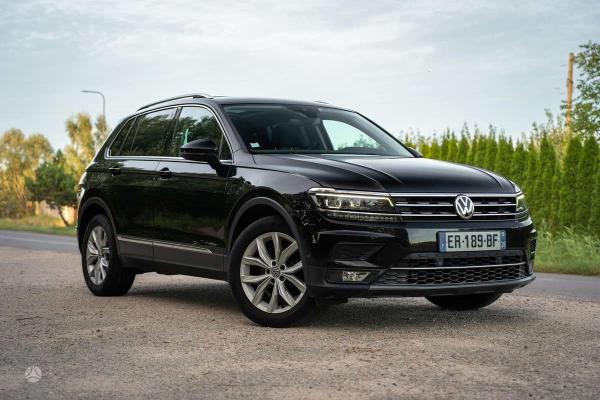 Volkswagen Tiguan 2017 Elektrėnai vietnē Melns Volkswagen Tiguan 2017 Elektrėnai, ar dzinēja tilpumu 1.97 L un nobraukumu 223 tūkst. km par 14950 €, foto 1 vietnē AUTOMOTO.COM.LV