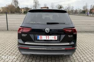 Melns Volkswagen Tiguan 2018 Jelgava, ar dzinēja tilpumu 2.00 L un nobraukumu 0 tūkst. km par 17950 €, foto 6 vietnē AUTOMOTO.COM.LV