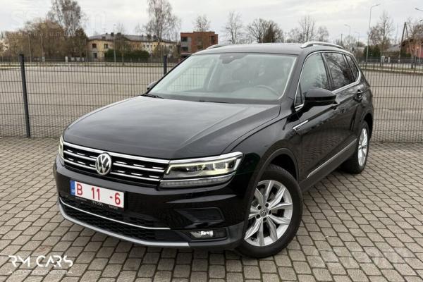 Black Volkswagen Tiguan 2018 in Jelgava, with an engine capacity of 2.00 L and mileage of 0 thousand km for 17950 €, photo 2 on AUTOMOTO.COM.LV