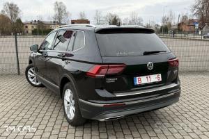 Melns Volkswagen Tiguan 2018 Jelgava, ar dzinēja tilpumu 2.00 L un nobraukumu 0 tūkst. km par 17950 €, foto 3 vietnē AUTOMOTO.COM.LV