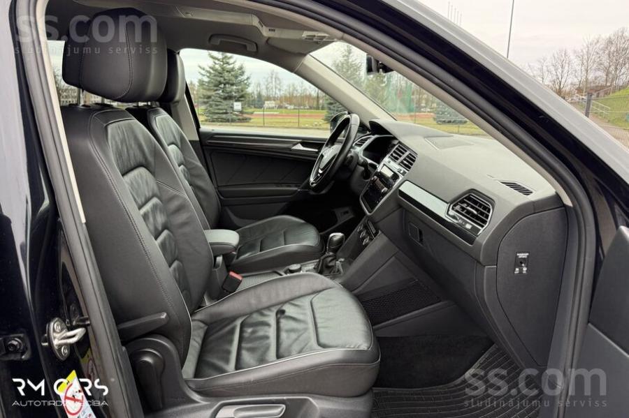 Melns Volkswagen Tiguan 2018 Jelgava, ar dzinēja tilpumu 2.00 L un nobraukumu 0 tūkst. km par 17950 €, foto 11 vietnē AUTOMOTO.COM.LV