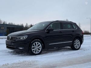 Black Volkswagen Tiguan 2018 in Panevezys, with an engine capacity of 1.97 L and mileage of 194 thousand km for 16800 €, photo 11 on AUTOMOTO.COM.LV