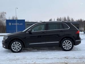Black Volkswagen Tiguan 2018 in Panevezys, with an engine capacity of 1.97 L and mileage of 194 thousand km for 16800 €, photo 13 on AUTOMOTO.COM.LV