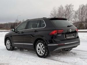 Black Volkswagen Tiguan 2018 in Panevezys, with an engine capacity of 1.97 L and mileage of 194 thousand km for 16800 €, photo 16 on AUTOMOTO.COM.LV