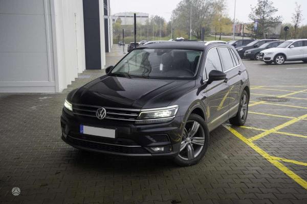 Melns Volkswagen Tiguan 2018 Viļņa, ar dzinēja tilpumu 1.40 L un nobraukumu 181 tūkst. km par 16300 €, foto 1 vietnē AUTOMOTO.COM.LV