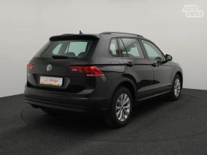 Melns Volkswagen Tiguan 2018 Viļņa, ar dzinēja tilpumu 2.00 L un nobraukumu 162 tūkst. km par 17799 €, foto 9 vietnē AUTOMOTO.COM.LV