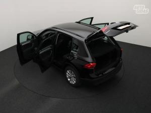 Melns Volkswagen Tiguan 2018 Viļņa, ar dzinēja tilpumu 2.00 L un nobraukumu 162 tūkst. km par 17799 €, foto 14 vietnē AUTOMOTO.COM.LV