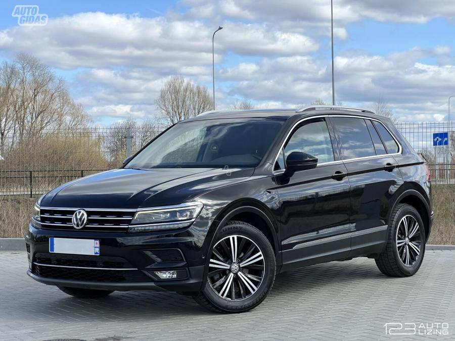 Black Volkswagen Tiguan 2018 in Taurage, with an engine capacity of 2.00 L and mileage of 138 thousand km for 18499 €, photo 1 on AUTOMOTO.COM.LV