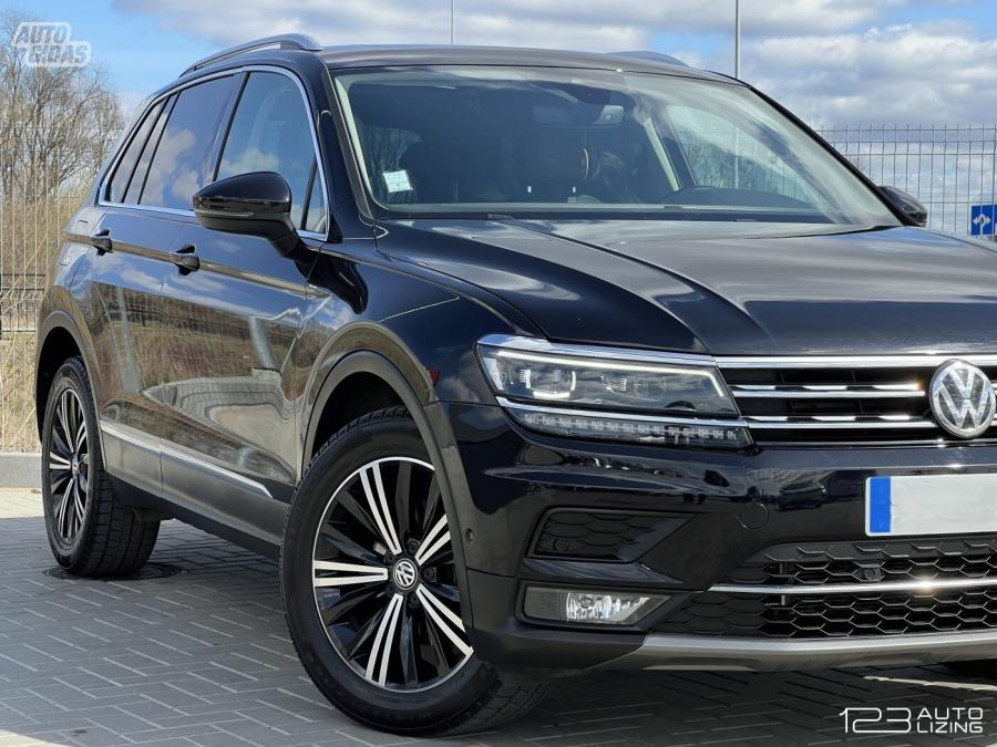Black Volkswagen Tiguan 2018 in Taurage, with an engine capacity of 2.00 L and mileage of 138 thousand km for 18499 €, photo 6 on AUTOMOTO.COM.LV