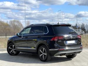 Black Volkswagen Tiguan 2018 in Taurage, with an engine capacity of 2.00 L and mileage of 138 thousand km for 18499 €, photo 7 on AUTOMOTO.COM.LV