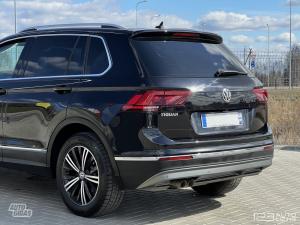 Black Volkswagen Tiguan 2018 in Taurage, with an engine capacity of 2.00 L and mileage of 138 thousand km for 18499 €, photo 8 on AUTOMOTO.COM.LV