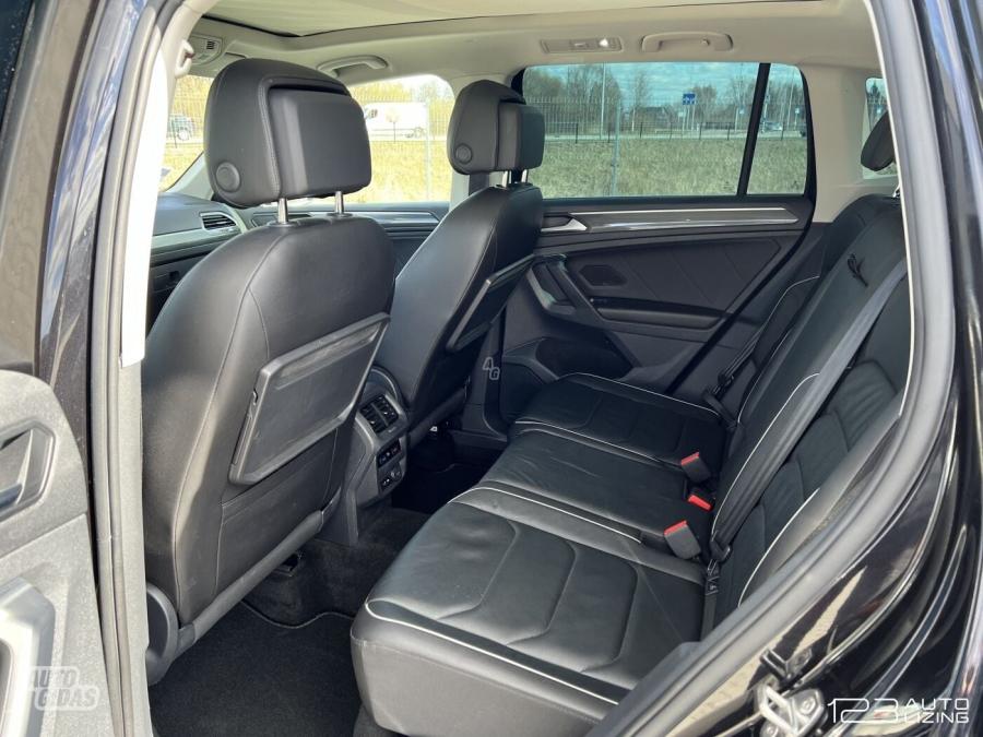 Black Volkswagen Tiguan 2018 in Taurage, with an engine capacity of 2.00 L and mileage of 138 thousand km for 18499 €, photo 13 on AUTOMOTO.COM.LV