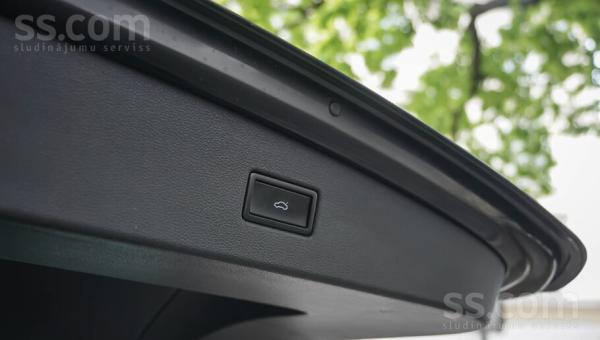 Melns Volkswagen Tiguan 2018 Rīga, ar dzinēja tilpumu 2.00 L un nobraukumu 194 tūkst. km par 16950 €, foto 10 vietnē AUTOMOTO.COM.LV