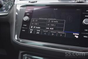 Black Volkswagen Tiguan 2018 in Riga, with an engine capacity of 2.00 L and mileage of 160 thousand km for 17500 €, photo 9 on AUTOMOTO.COM.LV