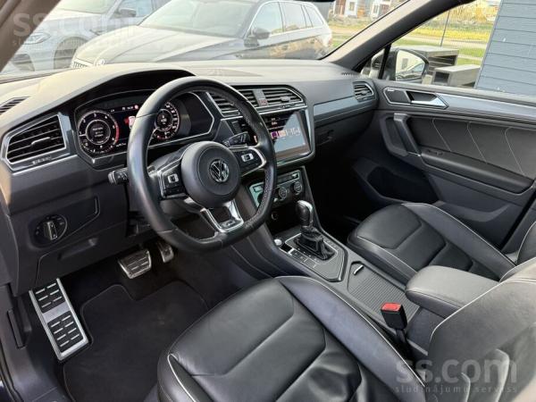 Black Volkswagen Tiguan 2018 in Jelgava, with an engine capacity of 2.00 L and mileage of 0 thousand km for 17950 €, photo 7 on AUTOMOTO.COM.LV