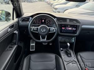 Black Volkswagen Tiguan 2018 in Jelgava, with an engine capacity of 2.00 L and mileage of 0 thousand km for 17950 €, photo 10 on AUTOMOTO.COM.LV